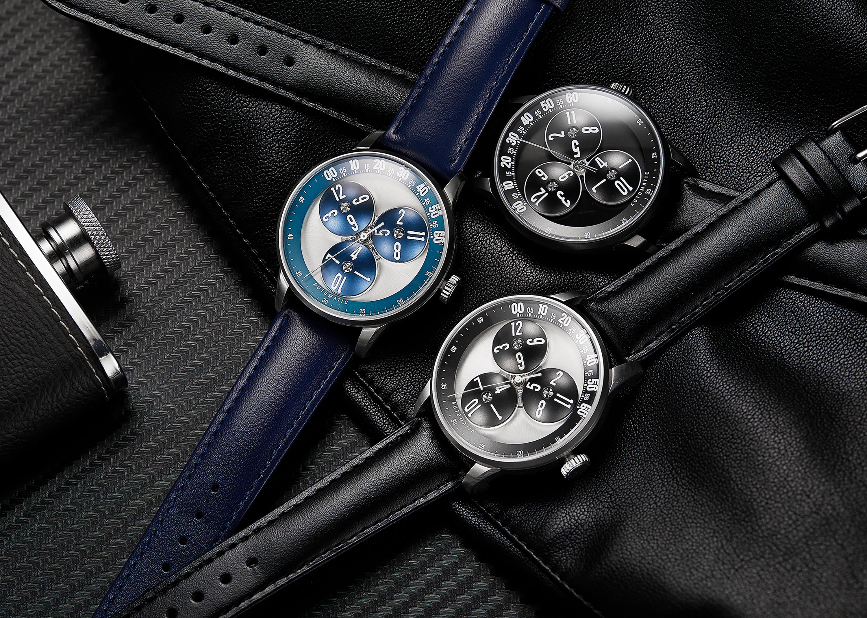The Automatic Wandering Hour Watch – Mandetbrote